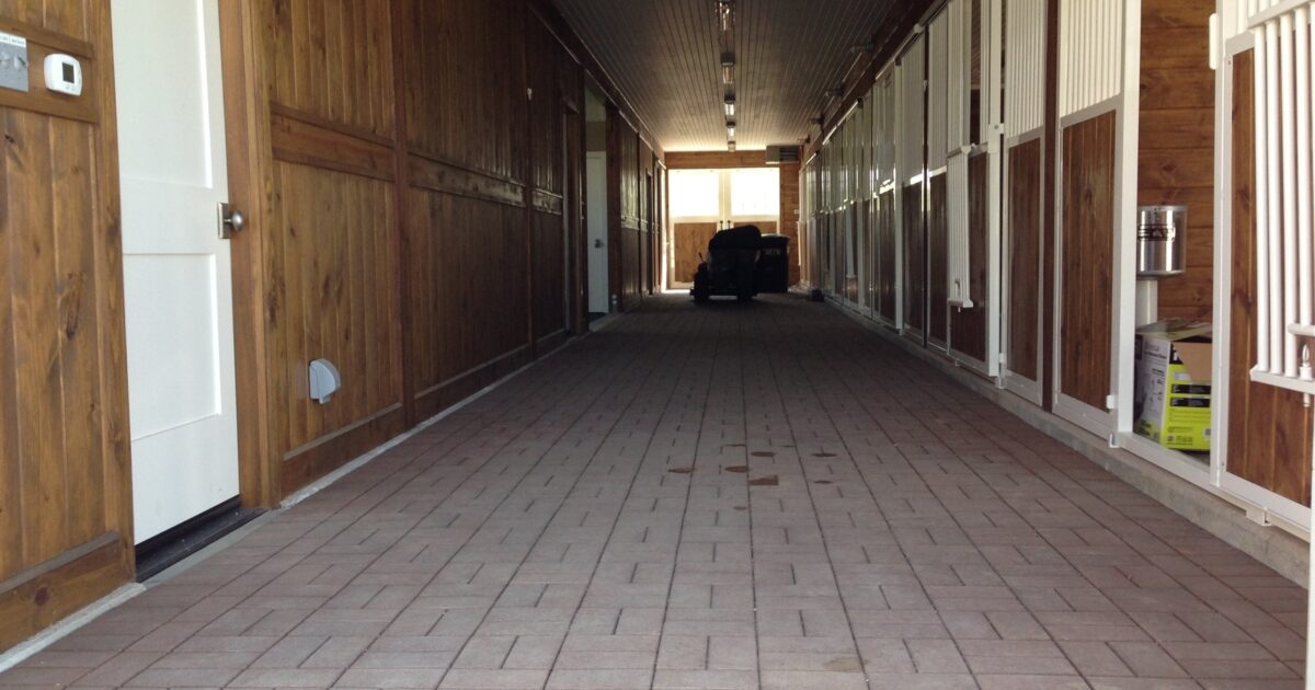 Horse Stable in Basketweave | ASPIRE