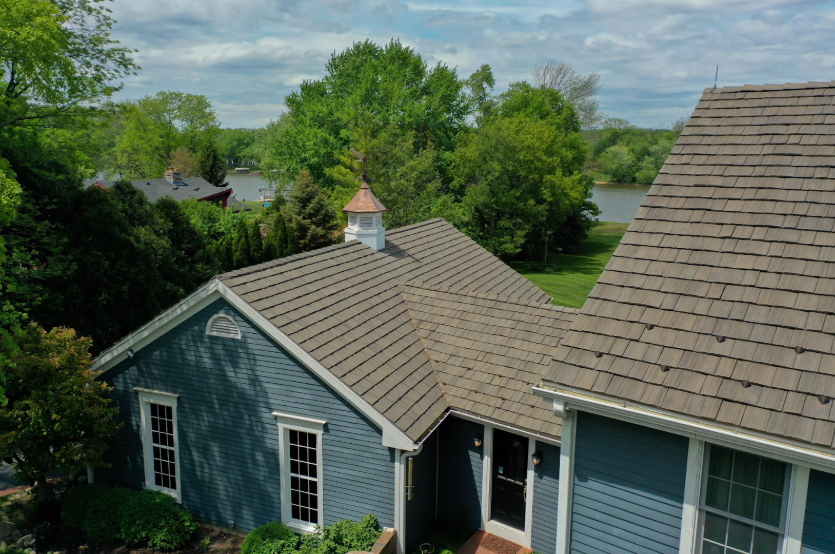 Inspired by Nature: Roofing Materials That Blend with the Landscape ...